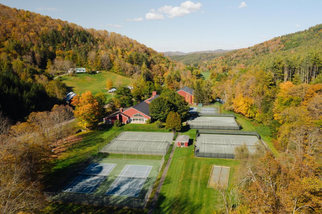 Our Luxury Resort in Woodstock, VT | The Woodstock Inn & Resort